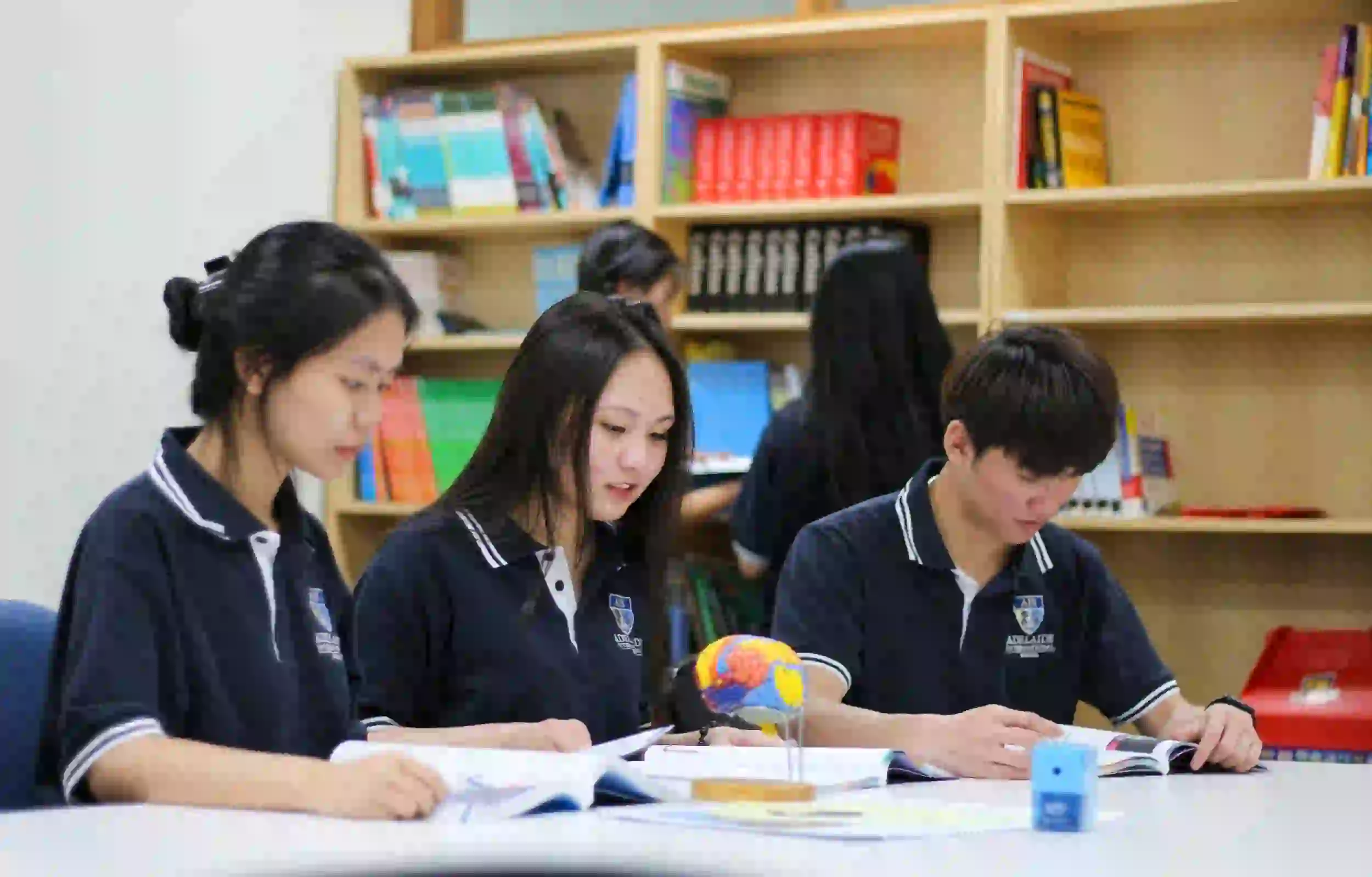 Adelaide International School - AIS
